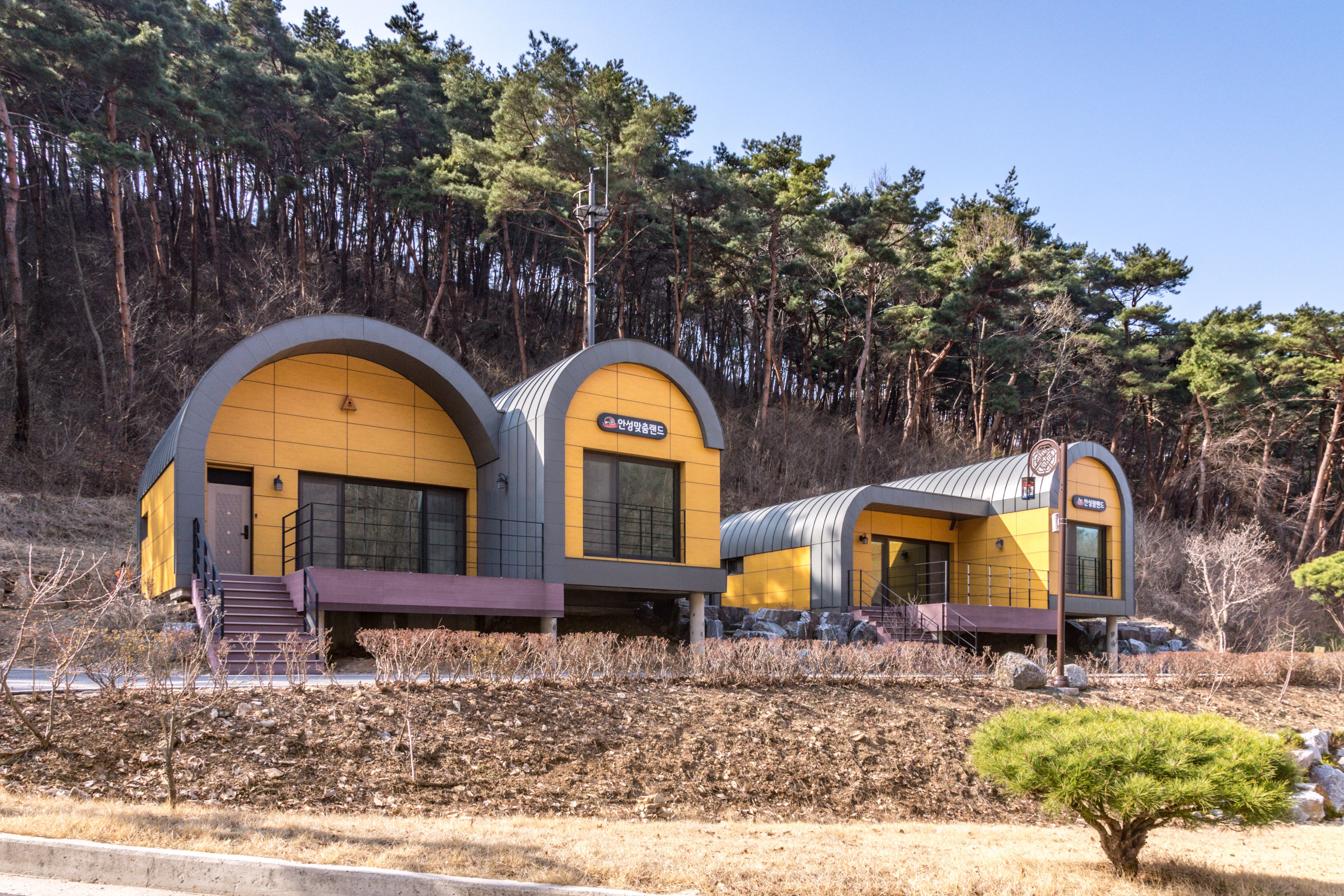 안성 서운산휴양림 숲속의 집 — FLAT ARCHITECTS STUDIO